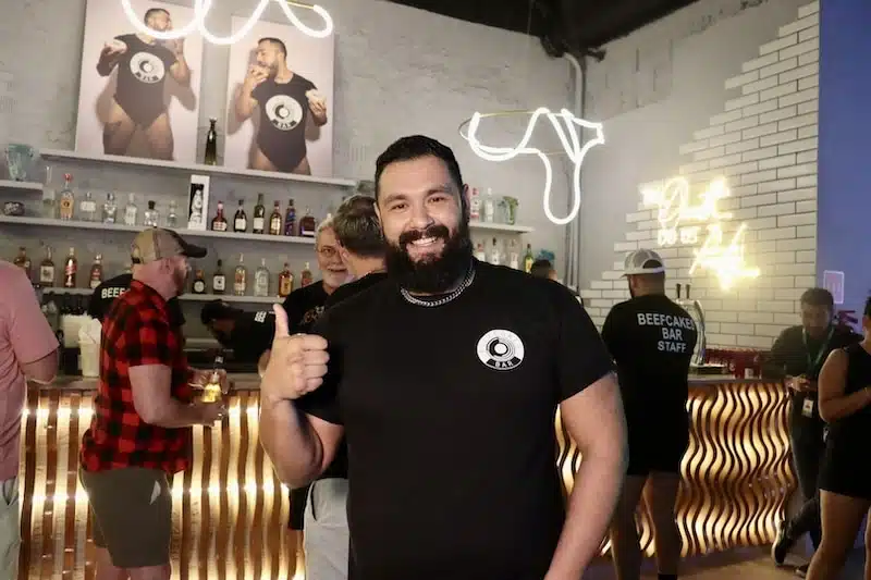 BEEFCAKES BAR estrena su nueva sede